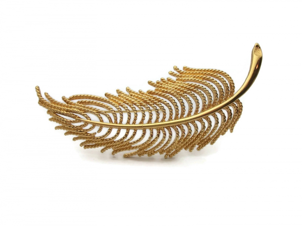 Monet Gold Tone Feather Brooch Wispy Elegant Openwork Plume Brooch Gold ...