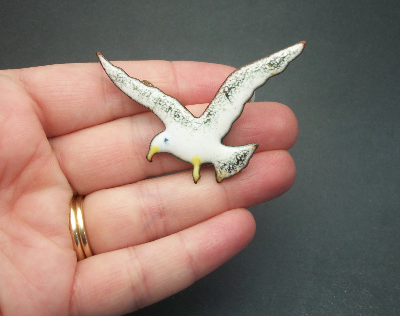 Vintage Enameled Metal Seagull Brooch Lapel Pin Flying Sea Gull Pin ...
