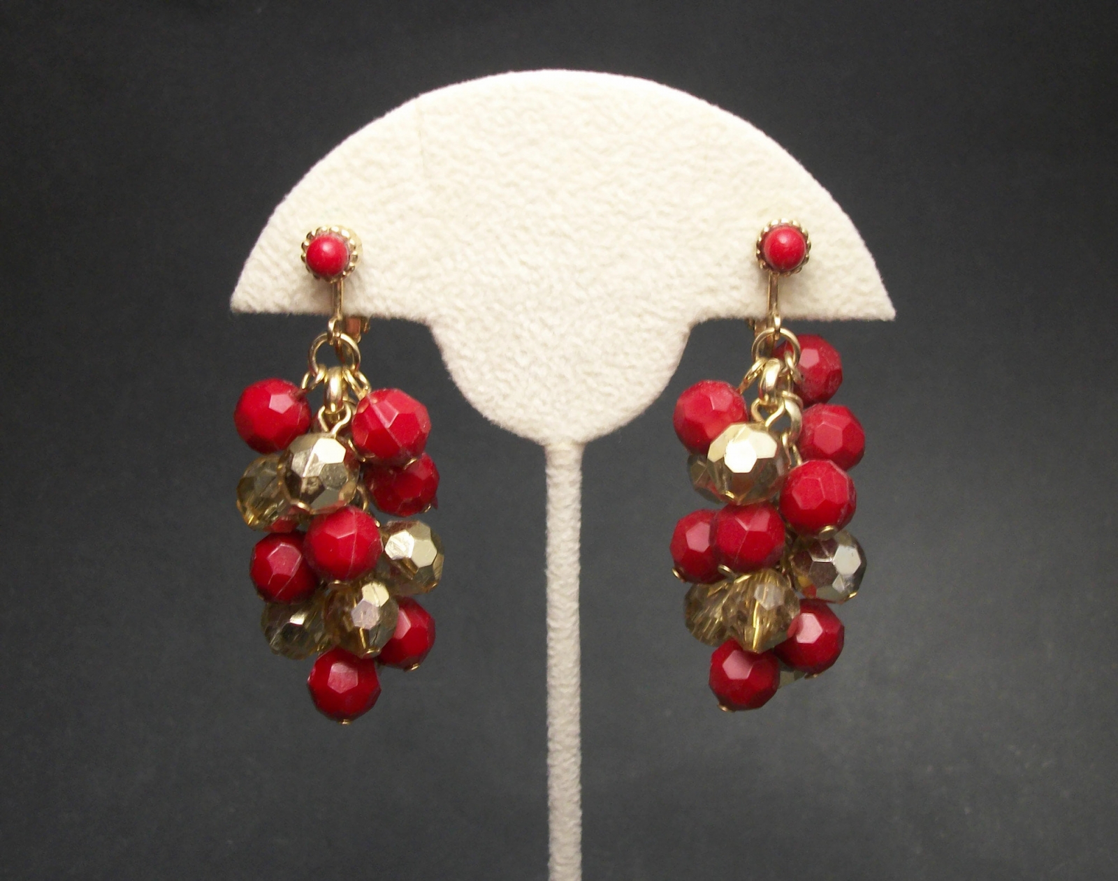 Vintage Red and Gold Bead Cluster Dangle Clip on Earrings Christmas ...